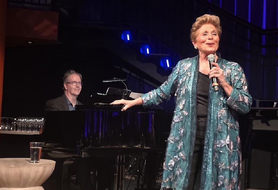 Lorna Dallas' Extraordinary New Show "Snapshots" Was Dynamic and ...
