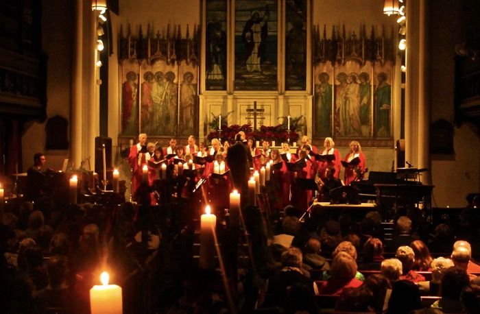 The Annual Chelsea Community Church Candlelight Carol Service Is on ...